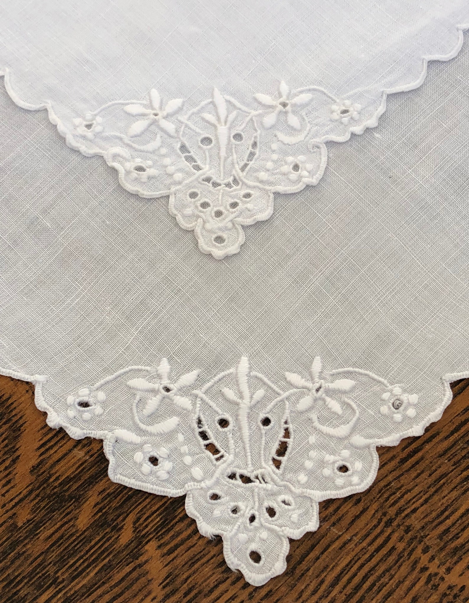 Vintage Linens, Pair of Tea Napkins, Embroidered Design, Interior Decor ...