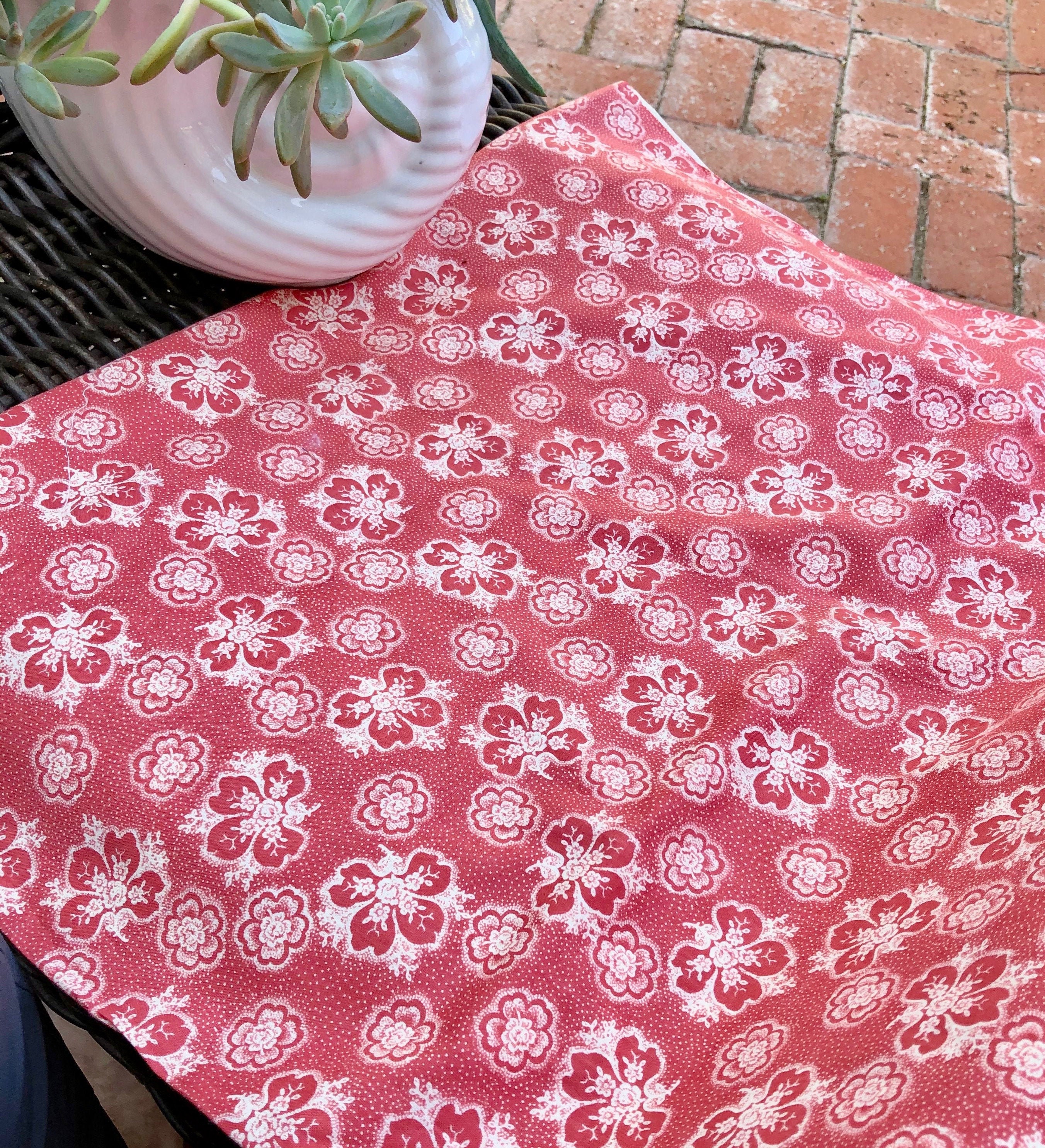 Vintage Fabric Rosey Pink Floral Print 1 Yard Plus Cotton - Etsy