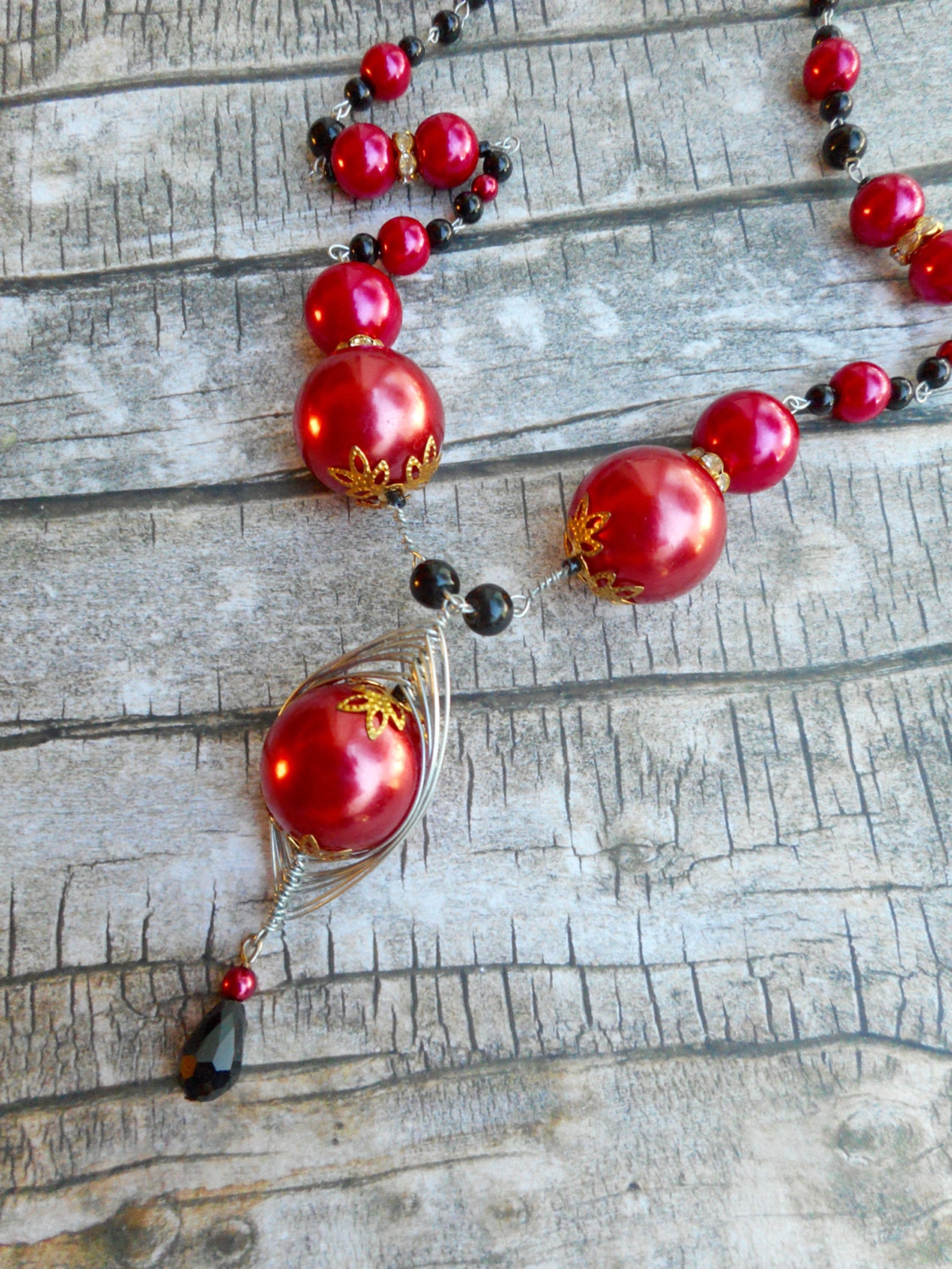 Red Beaded Necklace Ladies Jewelry Herringbone Pendant Elegant Jewelry ...