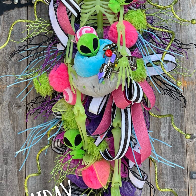 Skeleton Wreath - Etsy