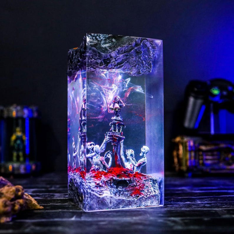 Bloodborne Messengers Checkpoint Night Light, Fromsoftware Game Resin ...