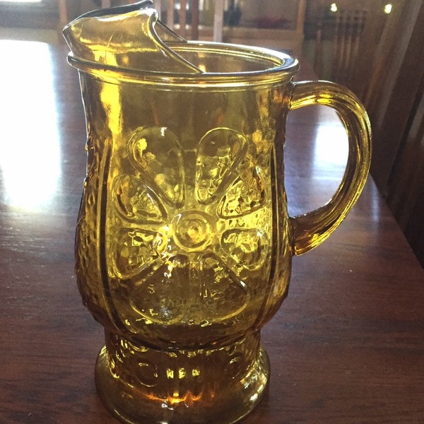 Retro Pitcher - Etsy
