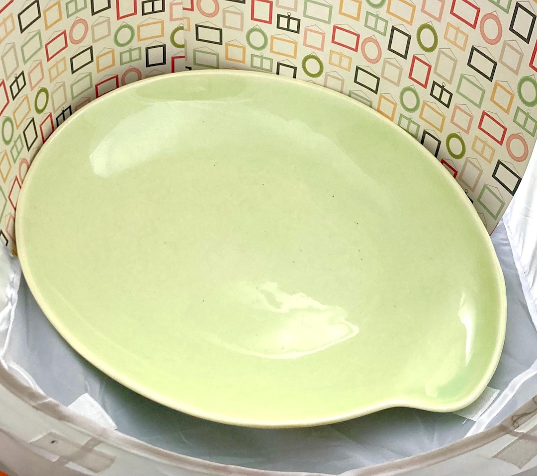 Red Wing Pottery Eva Zeisel Artist Chartreuse Comma Shape Large Modern ...