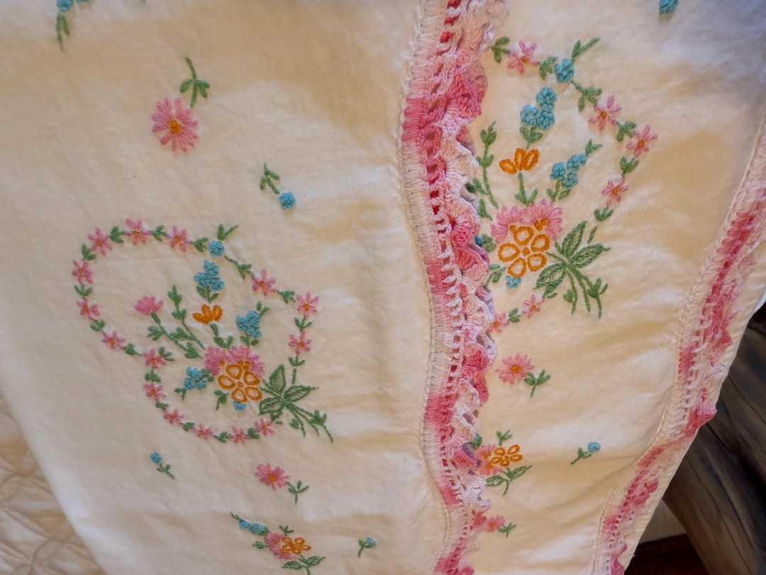 Vintage Embroidered Pillowcase Set, Standard Sized, Handmade and Lovely ...
