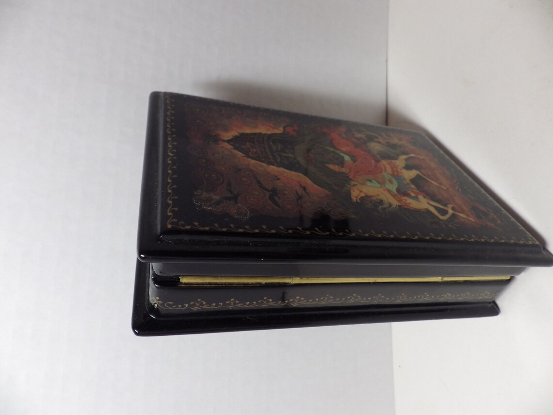 Vintage Lacquered Russian Folk Fairytale Box Hinged Lid Kholuyi "ruslan ...