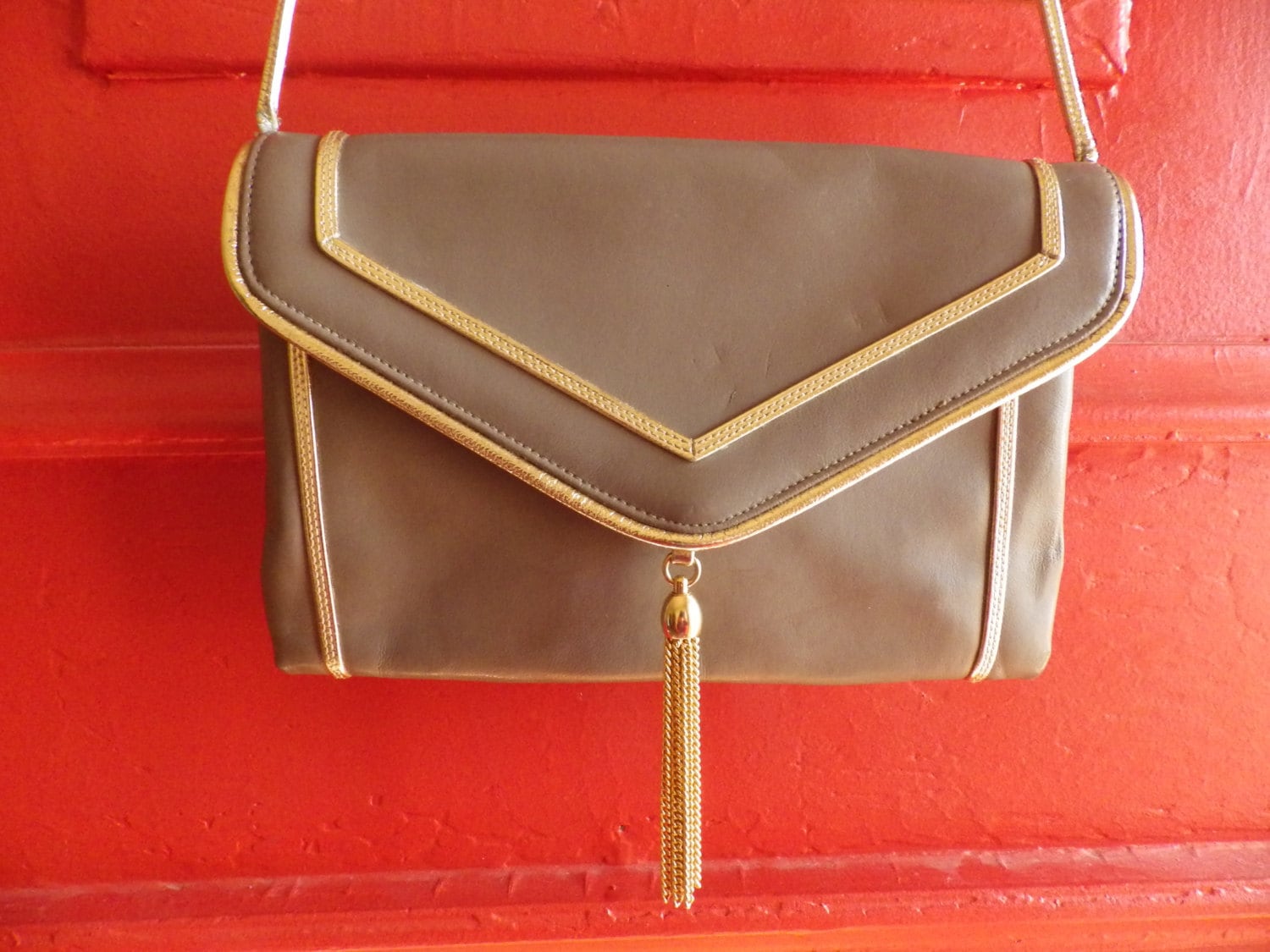 1960s Vintage LOU TAYLOR Taupe Leather Handbag Purse With Gold Shoulder ...