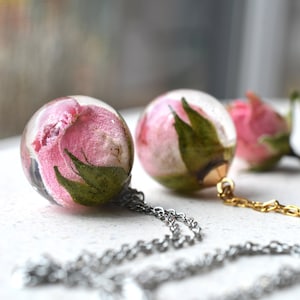 Real Light Pink Rosebud Resin Sphere Pendant Necklace - Dried Flower ...