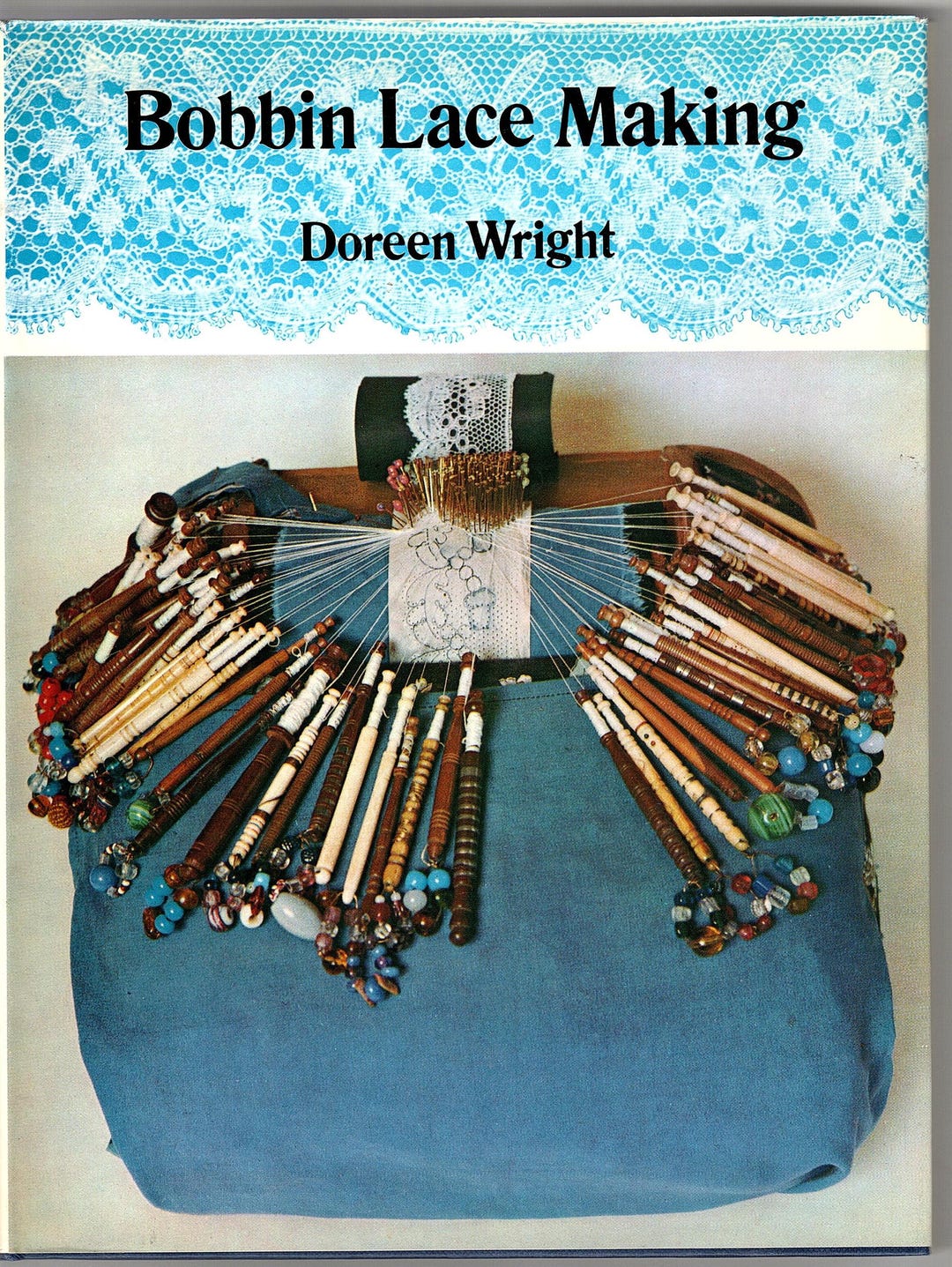 Bobbin Lace Making Book by Doreen Wright W/ Bobbin Lace Patterns + Instructions for Beginners ...