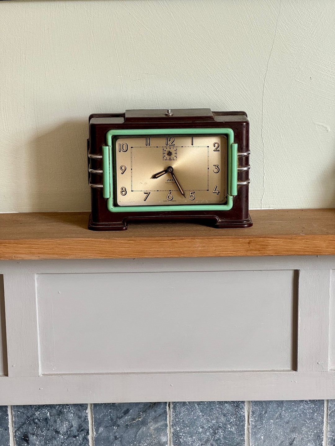 Jaz Art Deco Wall Clock, French Vintage Design Mantle Clock - Etsy