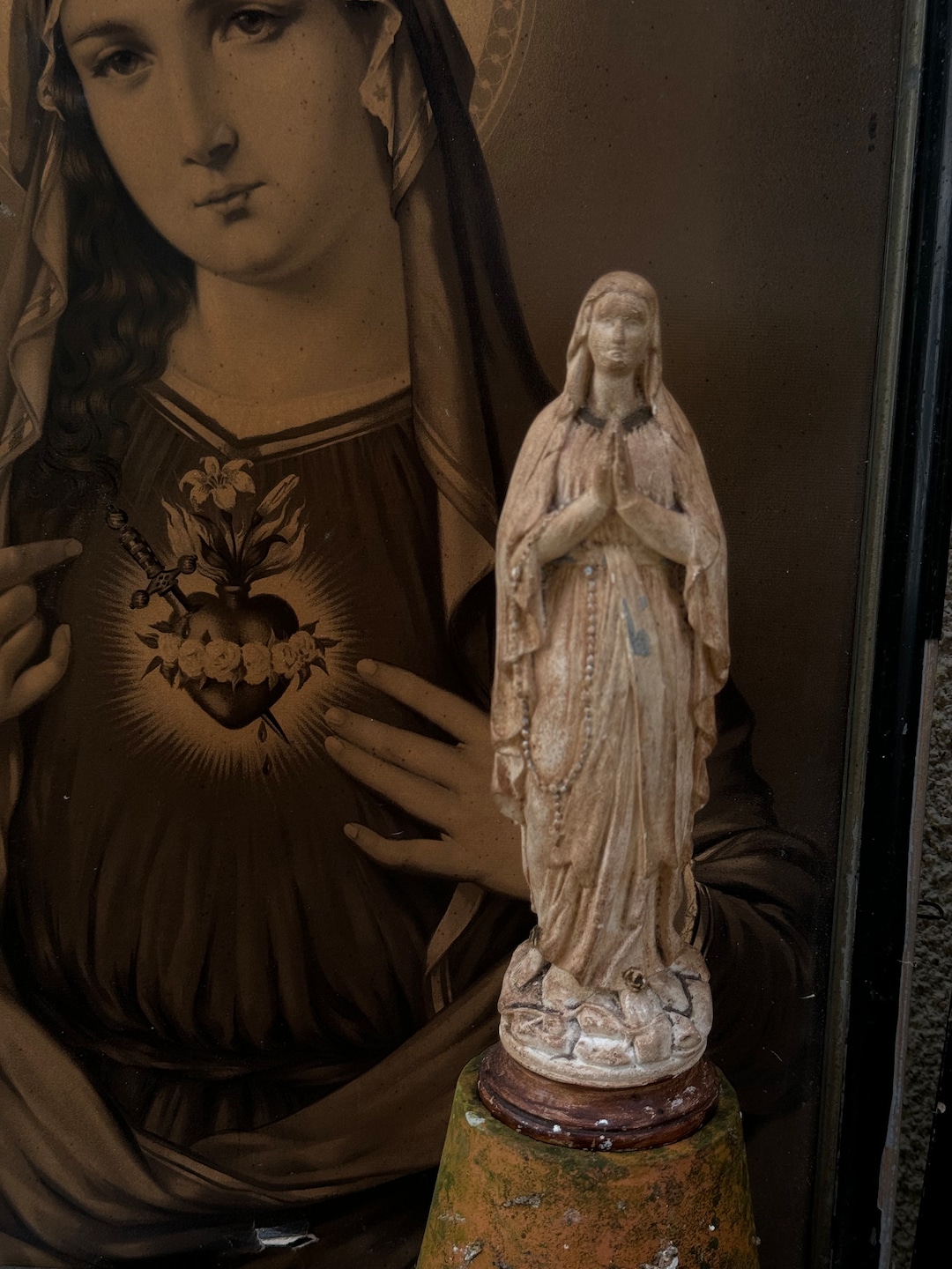 Miraculous Virgin Mary Statue, Vintage Madonna Devotional Sculpture ...
