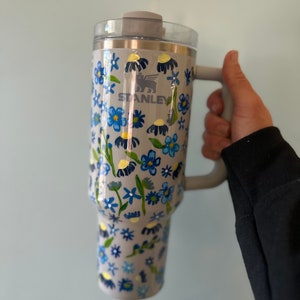 Custom Hand-painted Stanley Tumbler - Tiny Flowers - Floral Pattern - Etsy