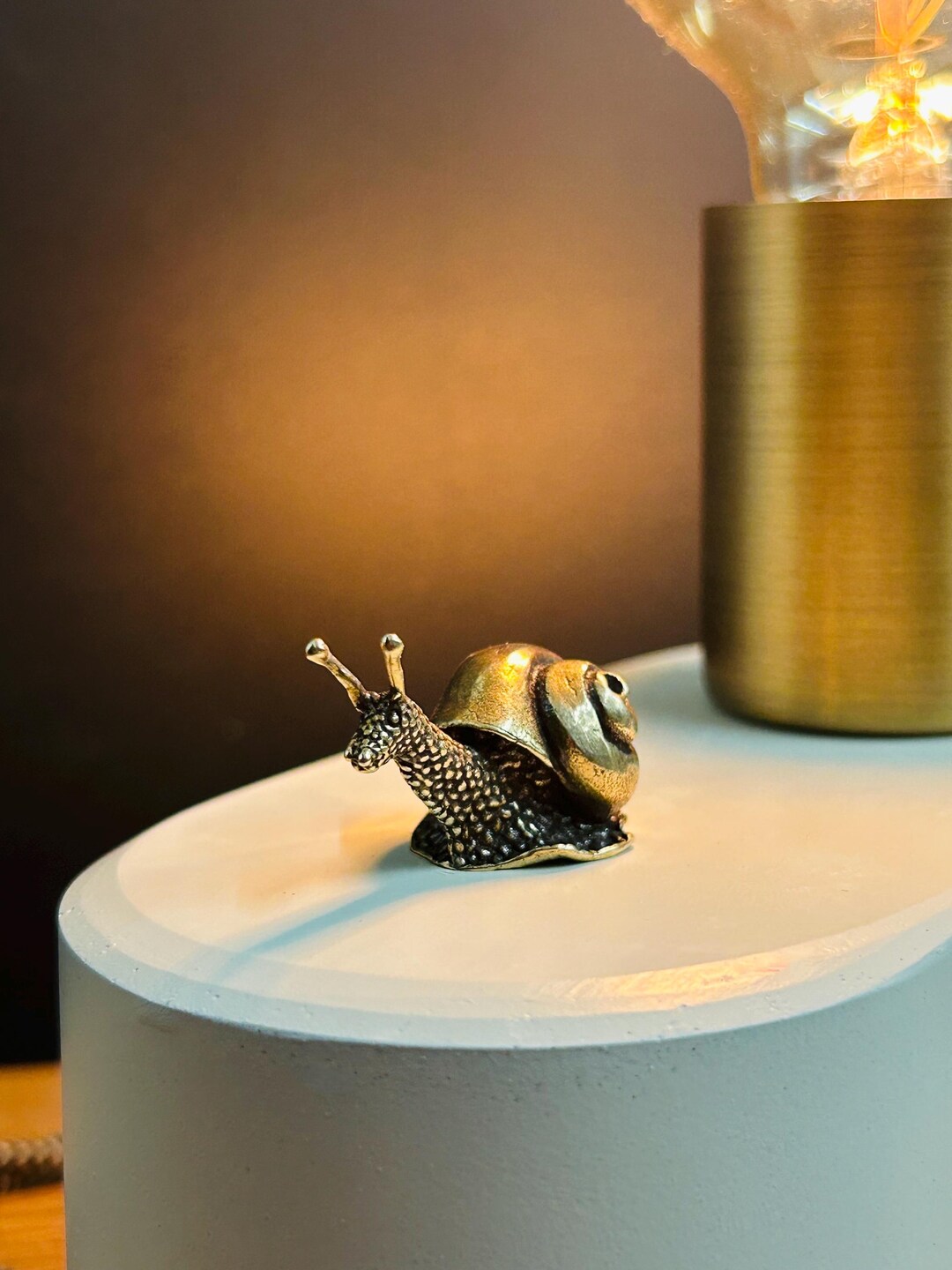 Concrete Snail Lamp // Touch-controlled - Etsy