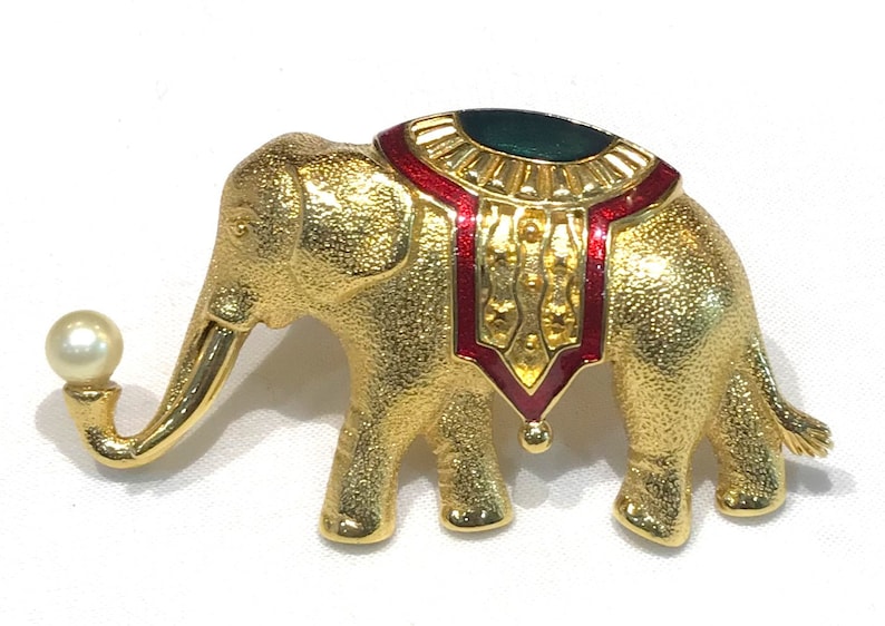 Nice Vintage Monet Red and Green Enamel Faux Pearl Textured Elephant ...