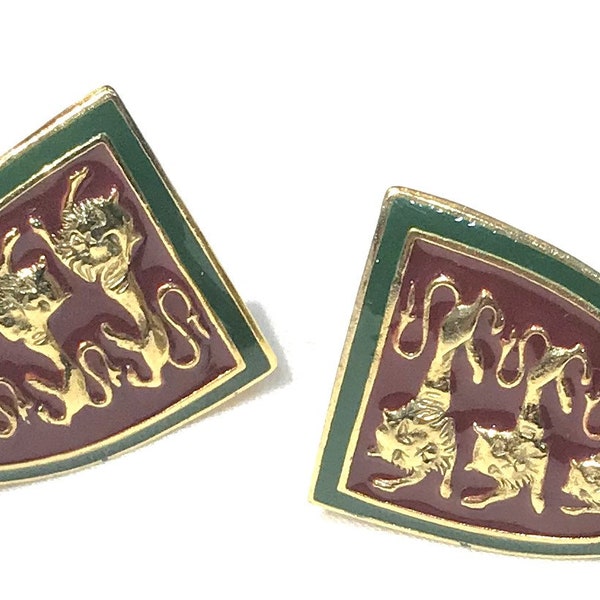 Lion Passant - Etsy UK