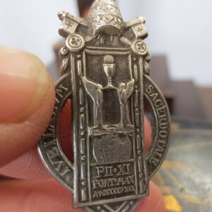 Antique French Pope Pius Jubilaeum Sacerdotal Brooch- Souvenir Brooch ...