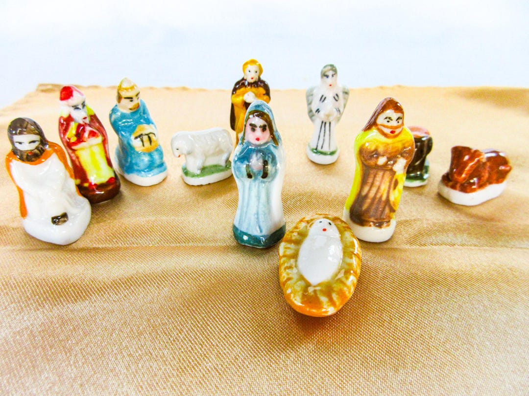 Feves, Vintage Creche Nativity Figures, Feve Figurines, Antique ...