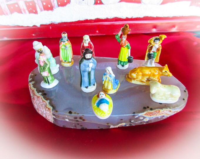 Feves, Vintage Creche Nativity Figures, Feve Figurines, Antique ...