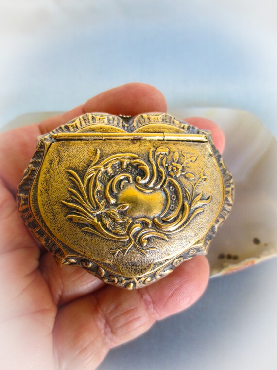French Antique Tiny Compact, Rocaille, Rococo Design,… - Gem