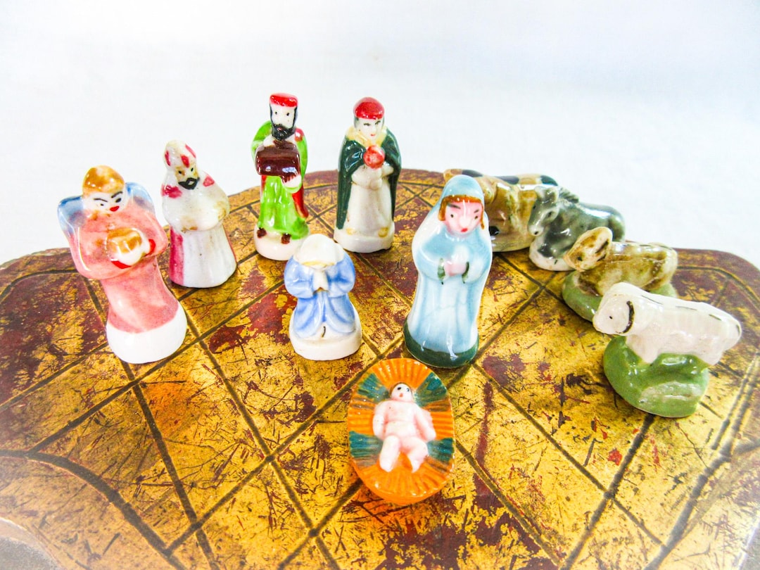 Feves, Vintage Creche Nativity Figures, Feve Figurines, Antique ...