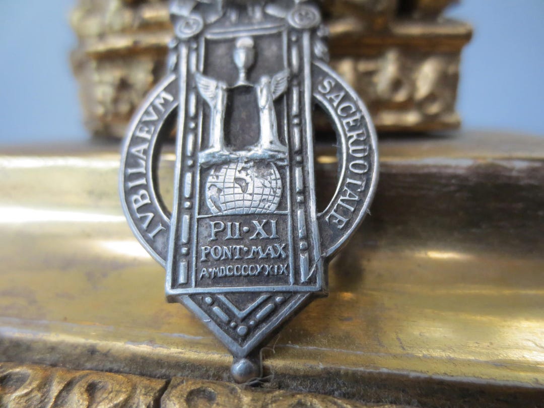 Antique French Pope Pius Jubilaeum Sacerdotal Brooch- Souvenir Brooch ...