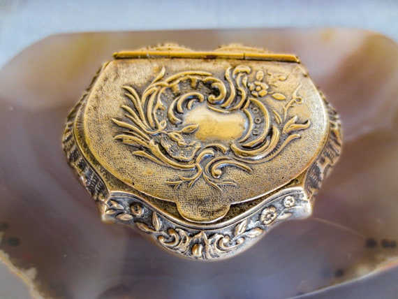 French Antique Tiny Compact, Rocaille, Rococo Design,… - Gem