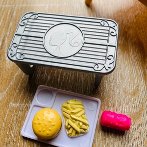 Barbie Doll Food Mini Lot, Barbie American Fave Food, Hamburger Fries ...
