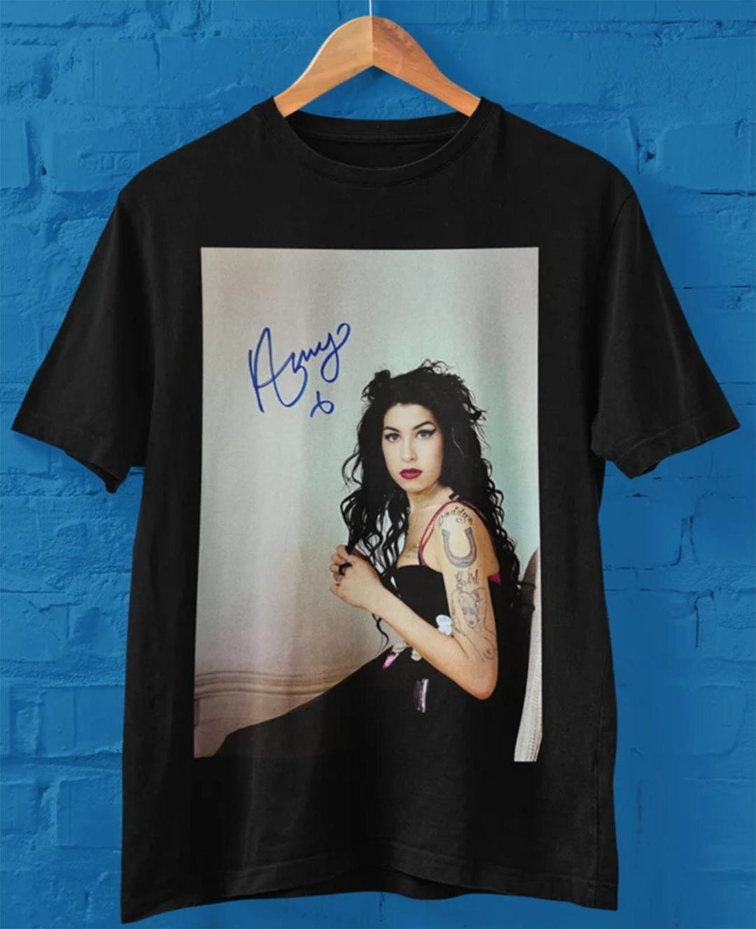 Amy Winehouse Shirt, Autograph Poster, Photo Signed, Carey, Rihanna ...