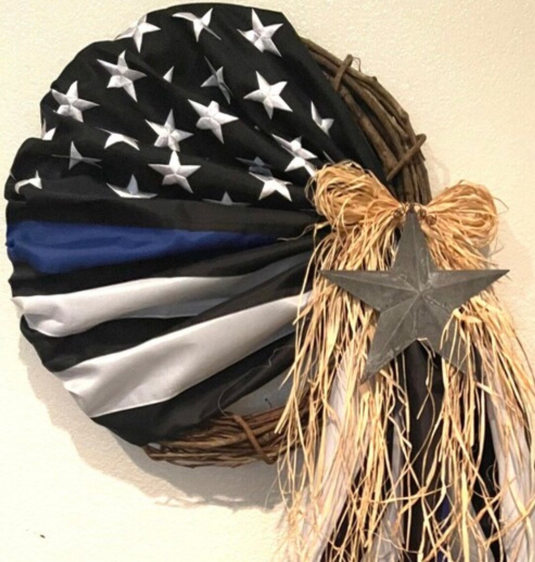 Primitive American Flag Black, White & Blue Line Rustic Grapevine ...