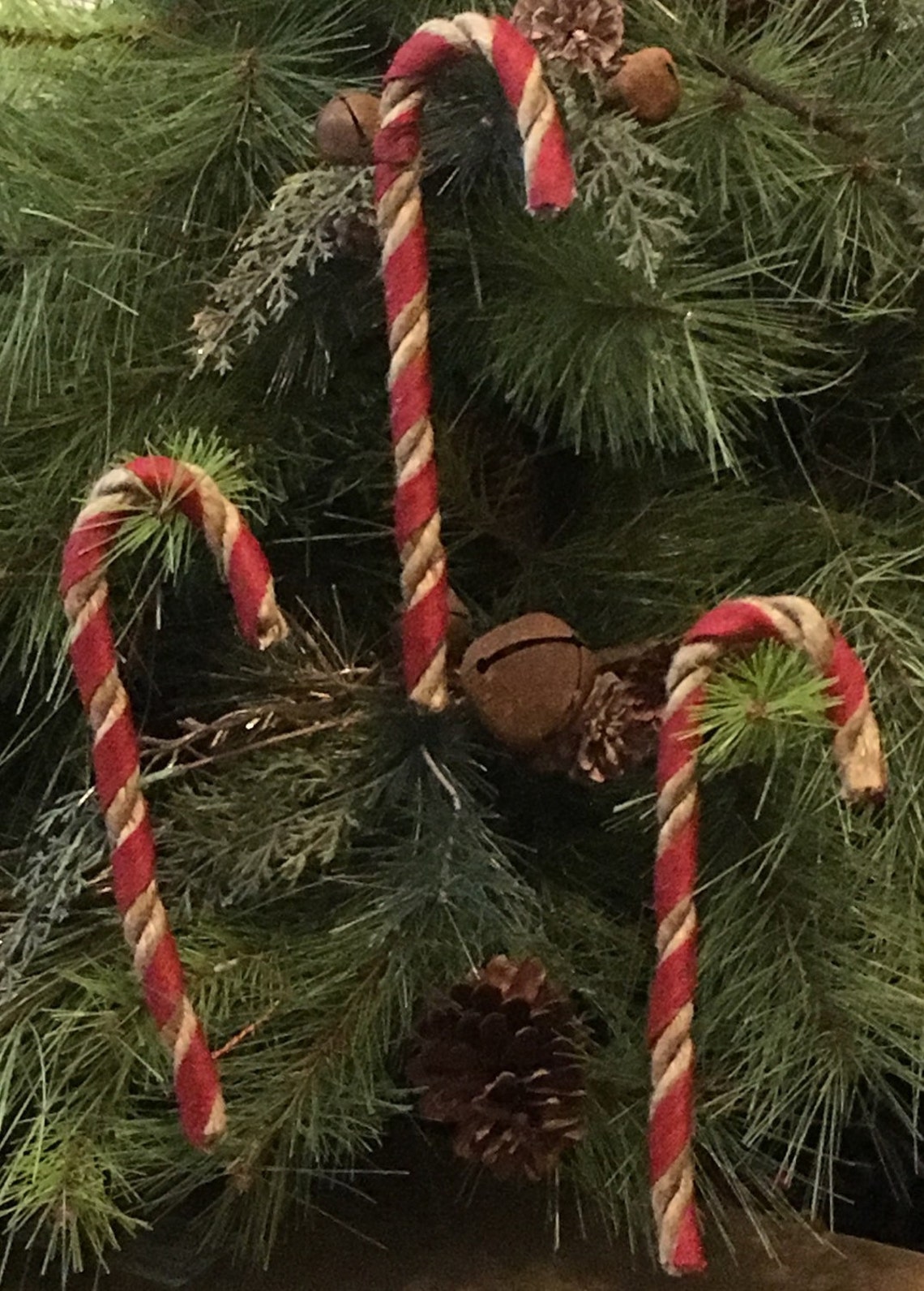 Primitive Christmas Candy Cane Rustic Wire Jute Burlap Ornament Bowl ...