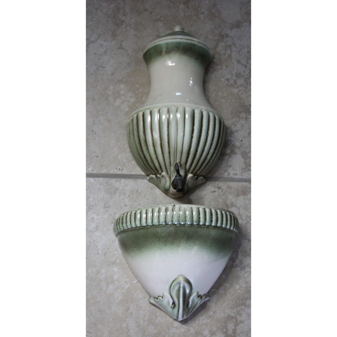 Vintage Haeger Pottery Wall Pocket Planter 2 Piece Set With Spout Green ...