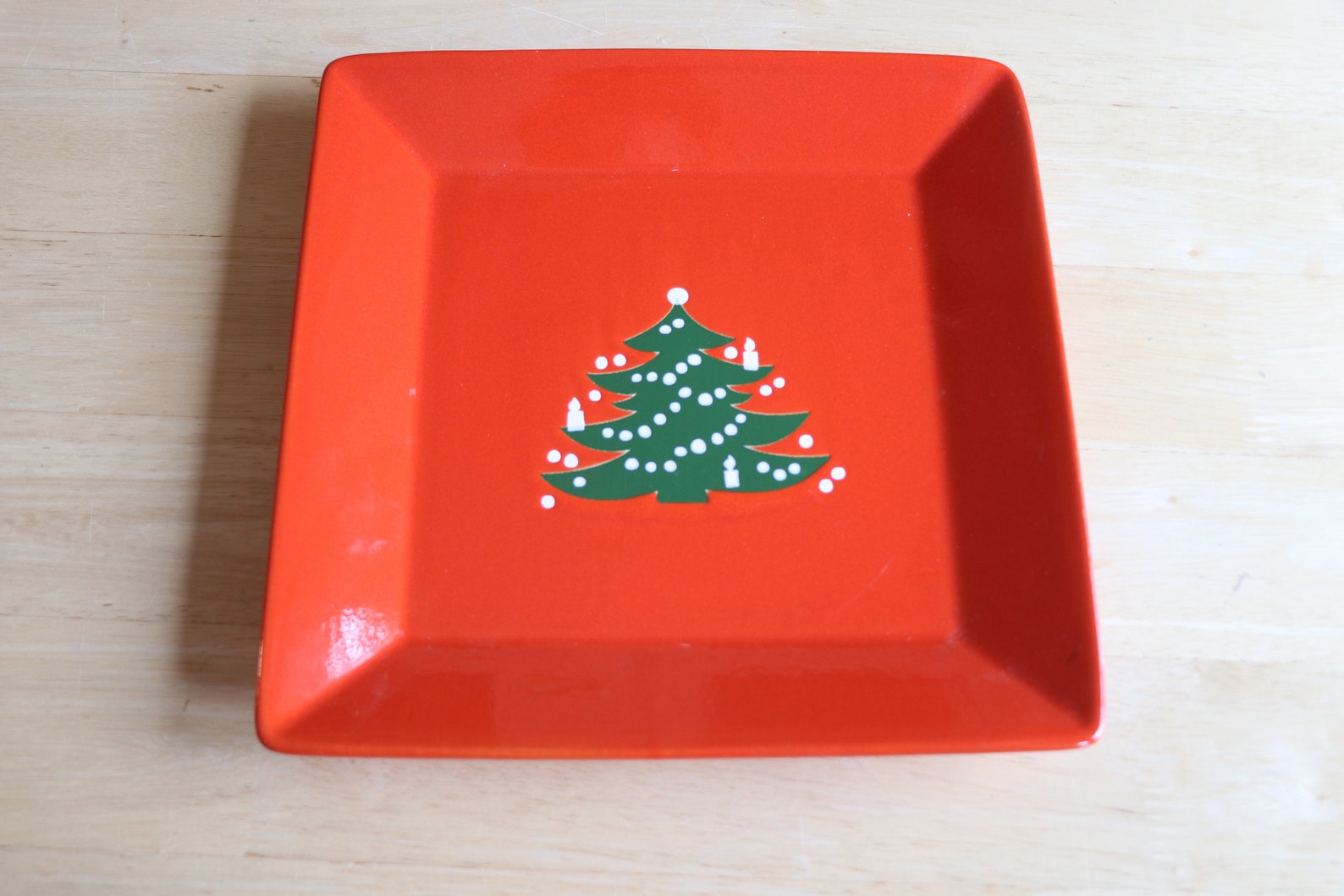 What is a Bunter Teller? Plate of Christmas Cookies for Everyone