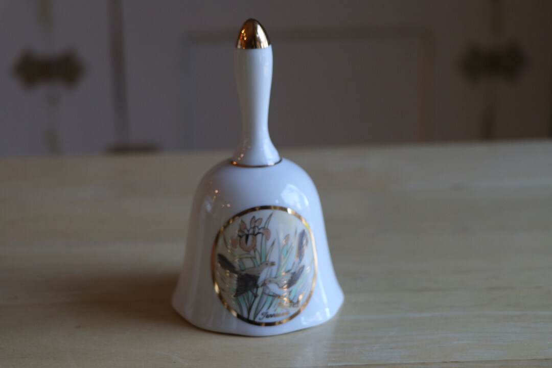 Vintage Lefton China Bird Iris Bell Tennessee - Etsy