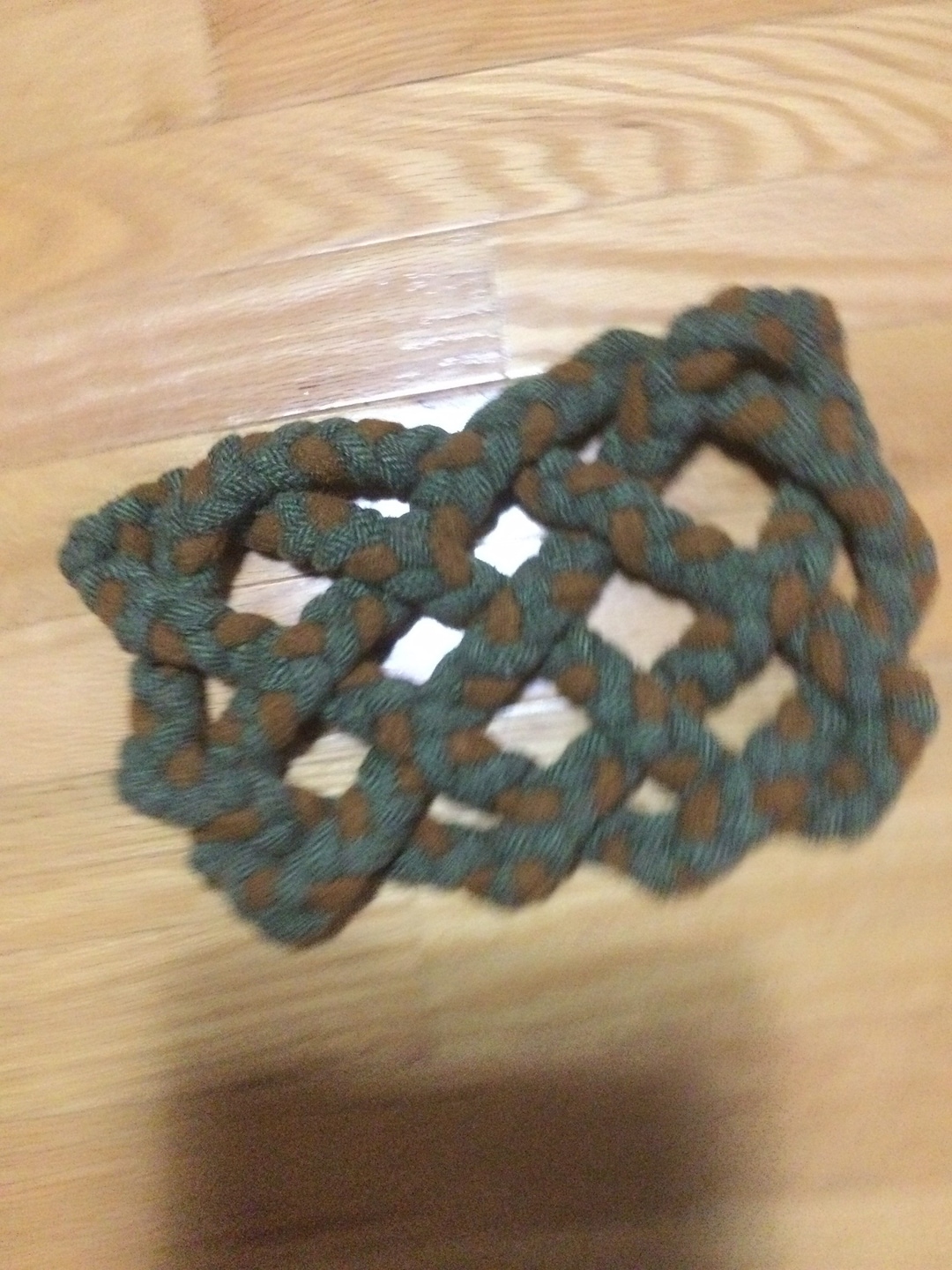 Item# 22. Celtic Knot Trivet in Redbrown and Green Herringbone. - Etsy
