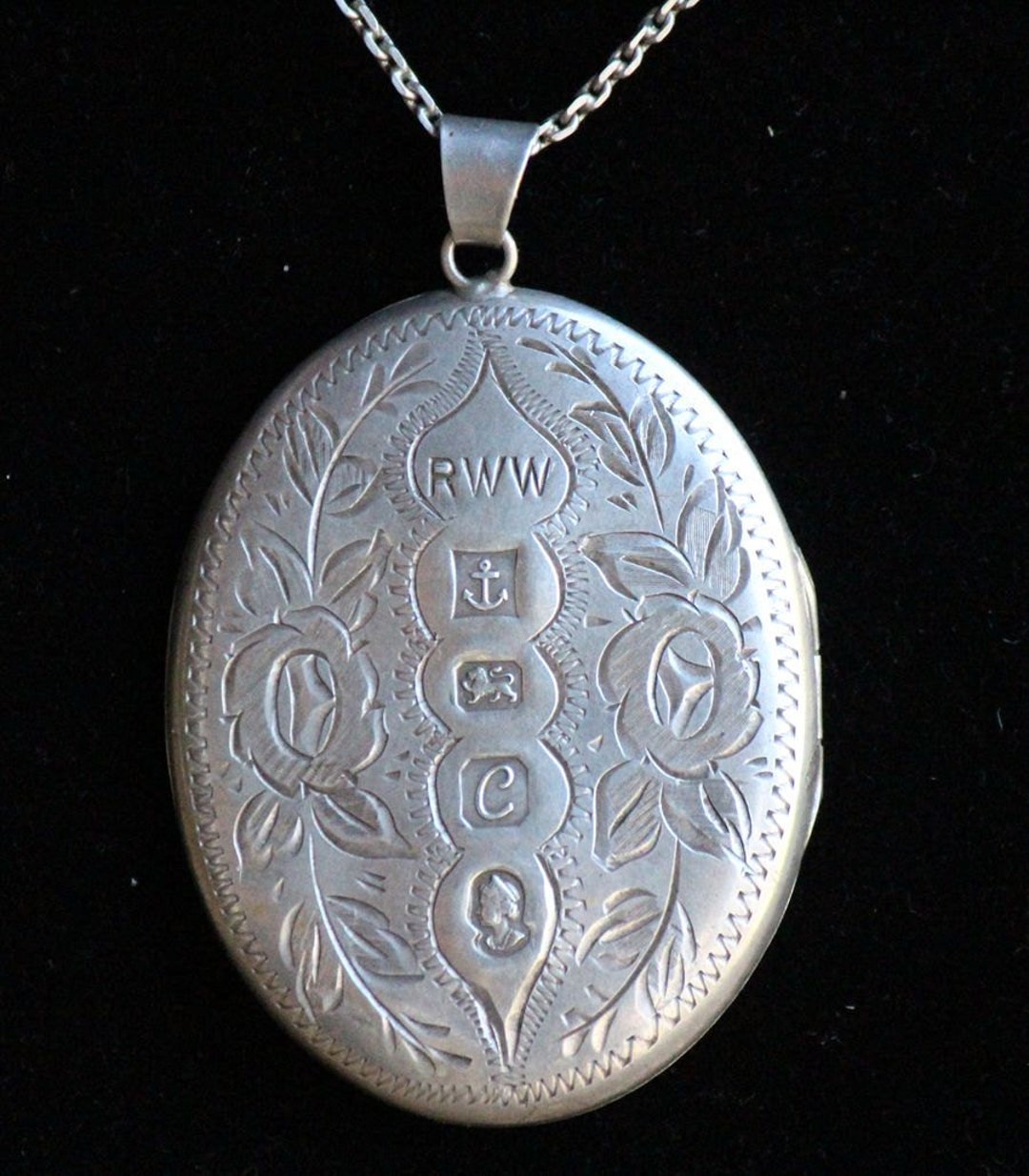Hallmarked Sterling Silver English Locket Queen Elizabeth II Jubilee ...