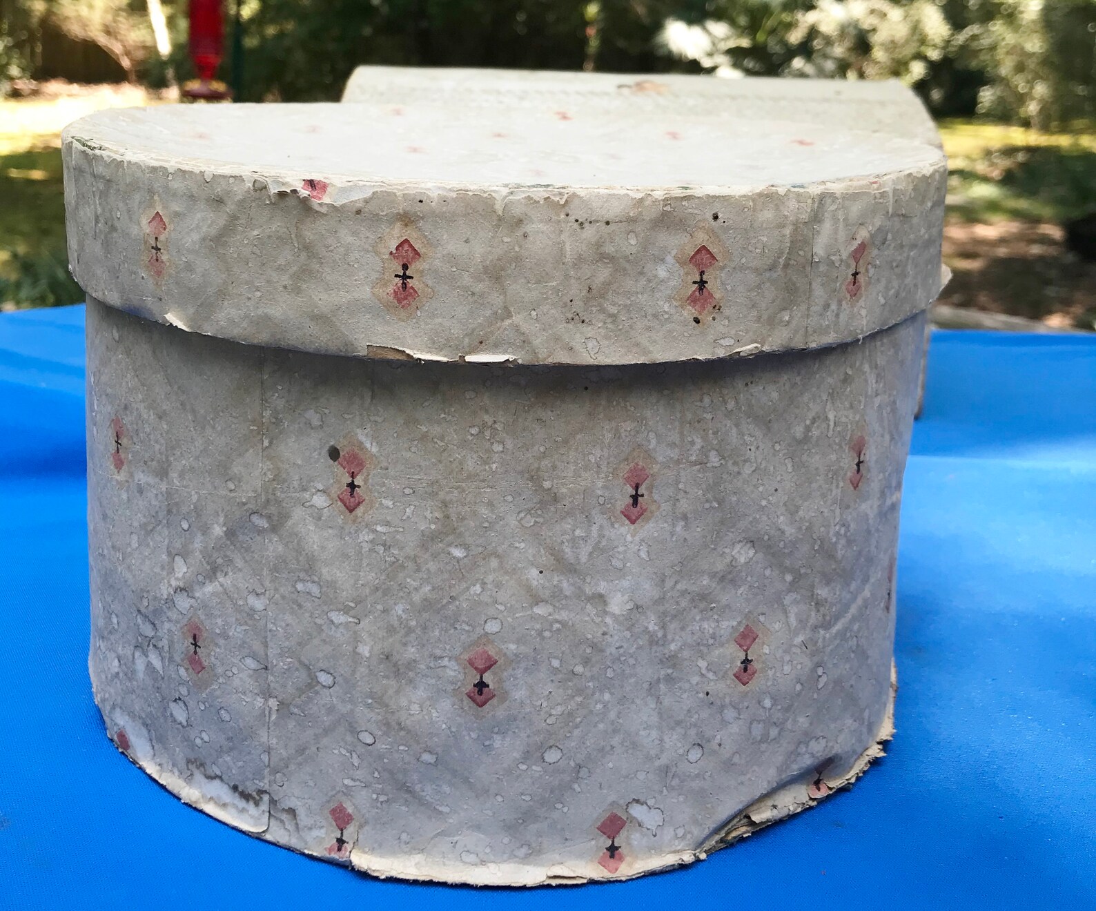 Antique Wallpaper Band Box Round Bandbox - Etsy