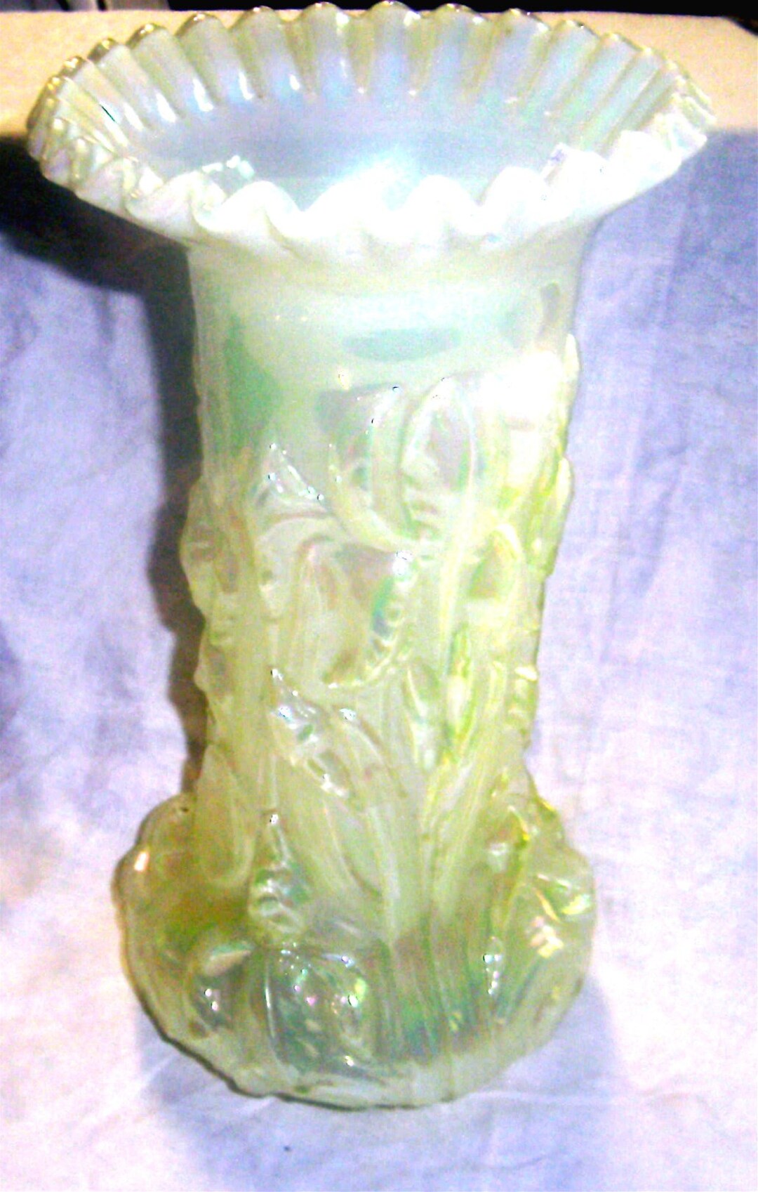 FENTON ART GLASS Topaz Opalescent Regal Iris 12 Vase - Etsy