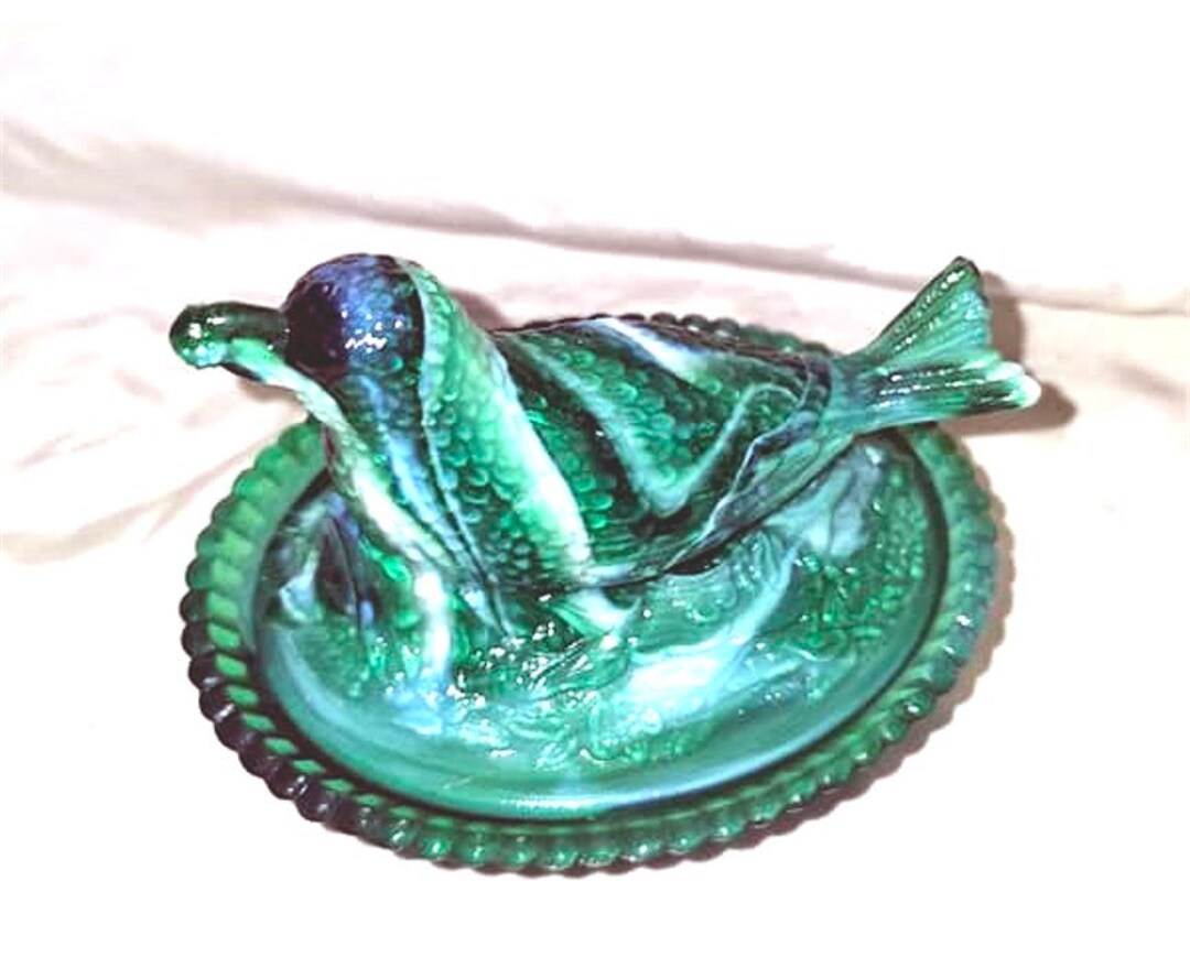 Summit Art Glass New Old Stock Westmoreland Mould Green Malachite Slag Bird With Berry Covered