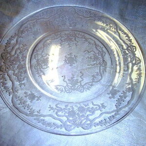 FOSTORIA GLASS COMPANY – Romance – 9” Plate - Etsy