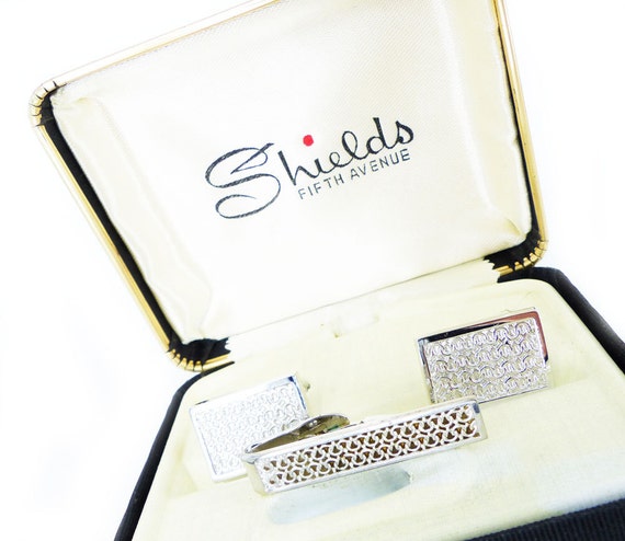 Pristine, Shields Fifth Avenue modern cufflinks & tie… - Gem