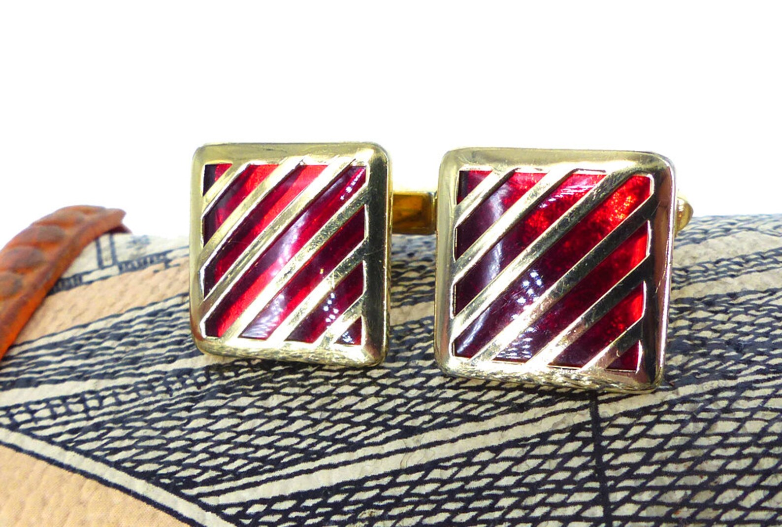 Authentic Old School, Unique Anson Red and Gold Set of Cufflinks. Open ...