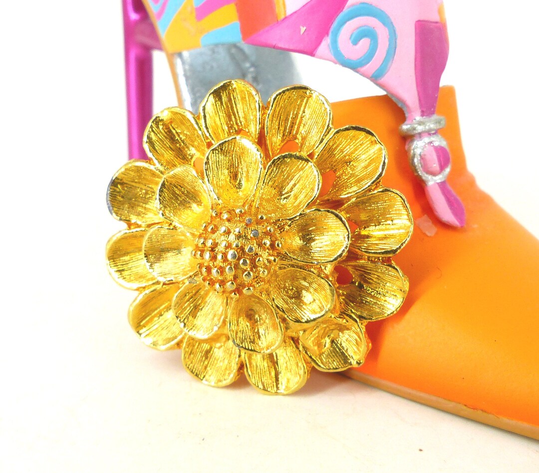 Rare Scarf Clip. Layered Flower in a Brilliant Gold With Incredible ...