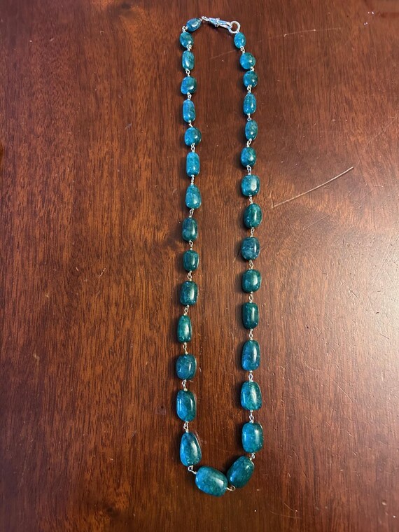 Elegant Single-Stranded Necklace with Large Tumbled D… - Gem