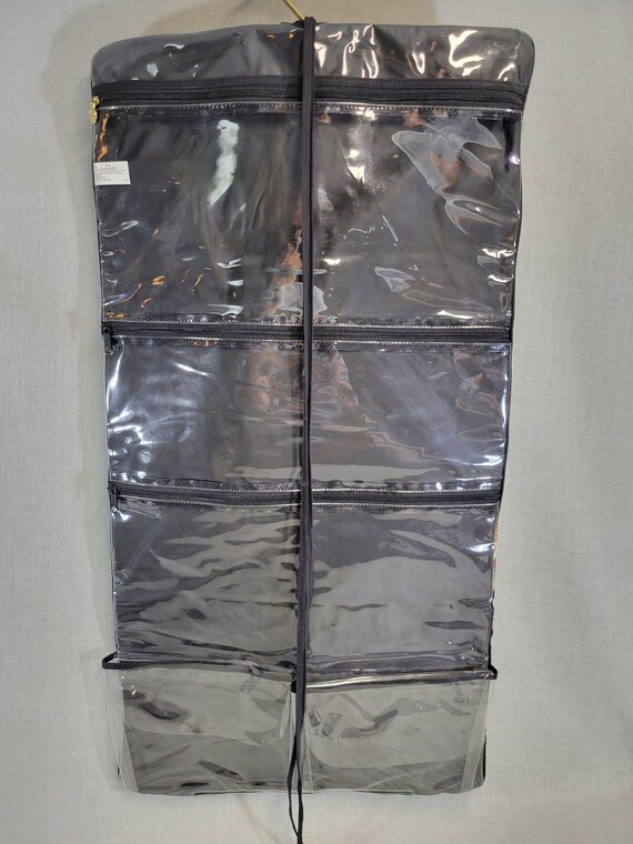 Oscar de la Renta Tri-Fold Hang Up Toiletries Jewelry… - Gem