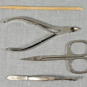 Vintage Griffon Manicure Set – Red Leather Case, Made in Germany - Etsy