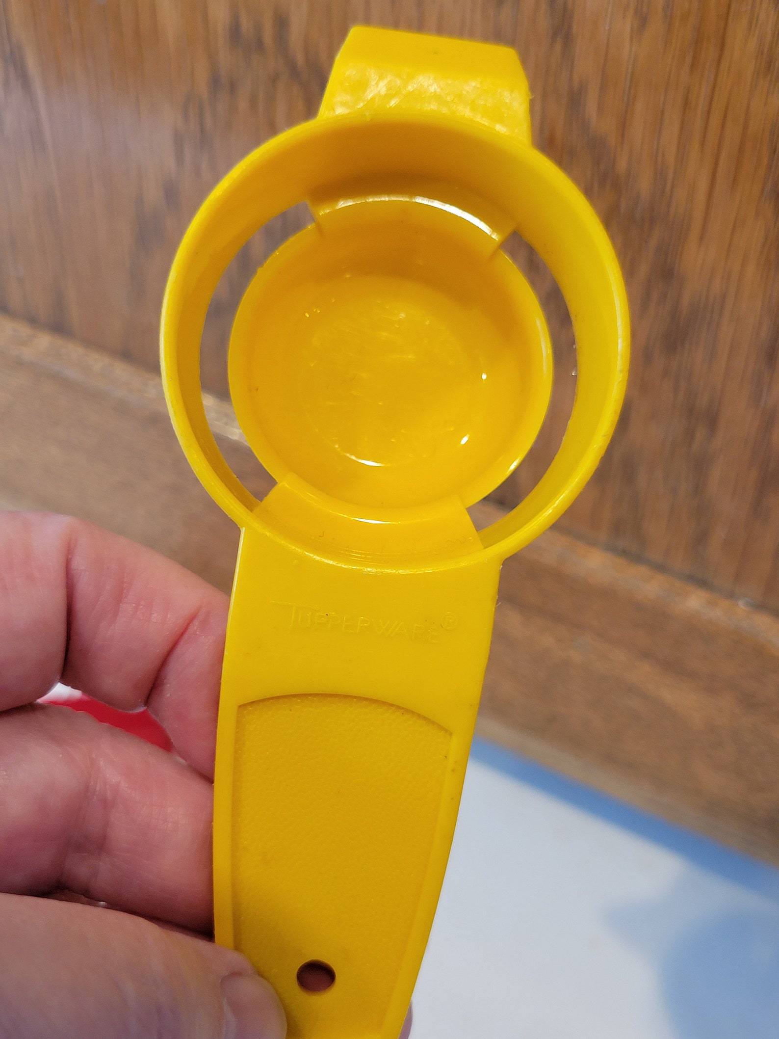 Tupperware White Dual Sided Measuring Cup 860 Yellow Egg - Etsy