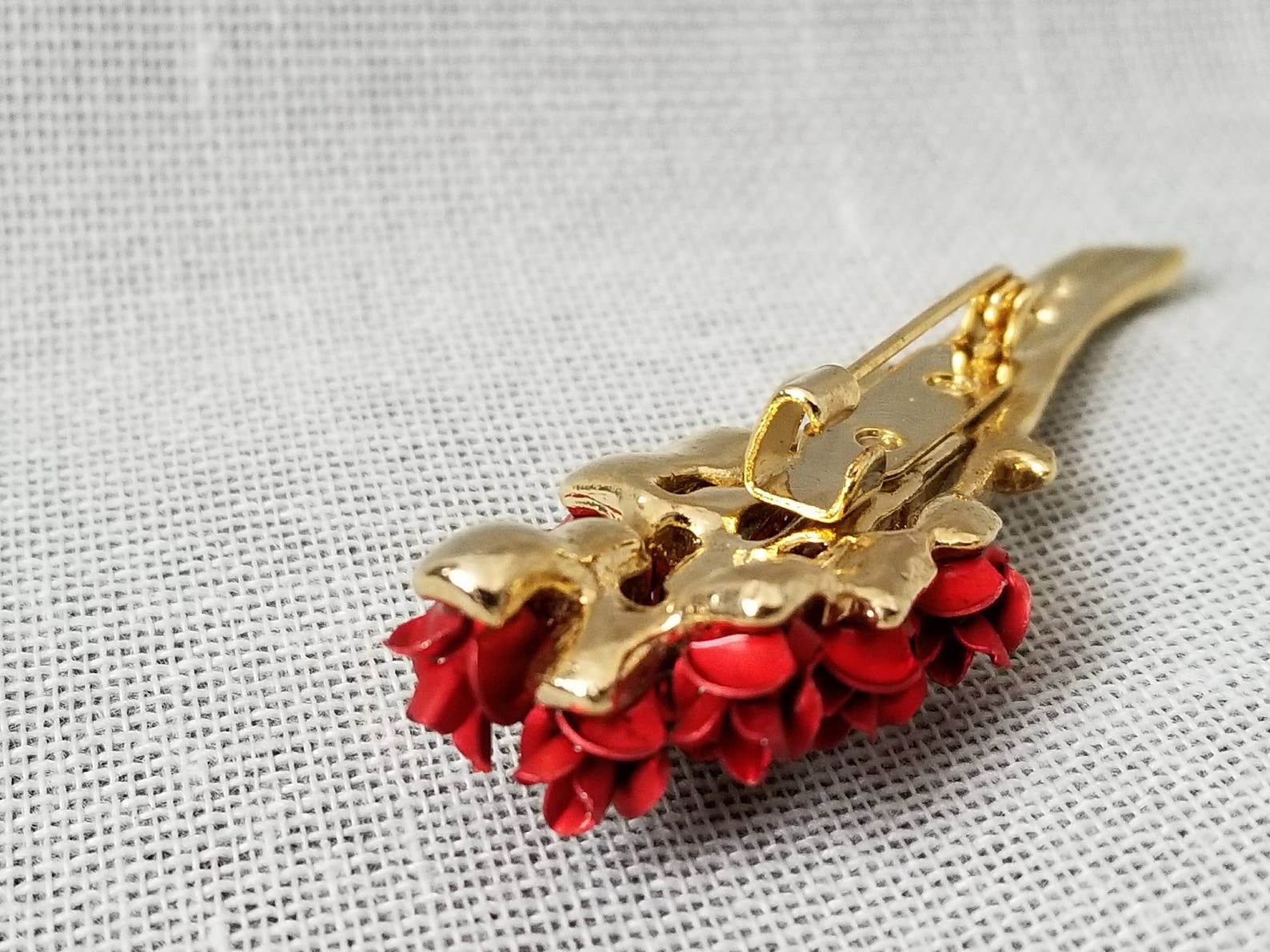 Vintage Bouquet of Roses Brooch by Danbury Mint & Avon. DM 97 | Etsy