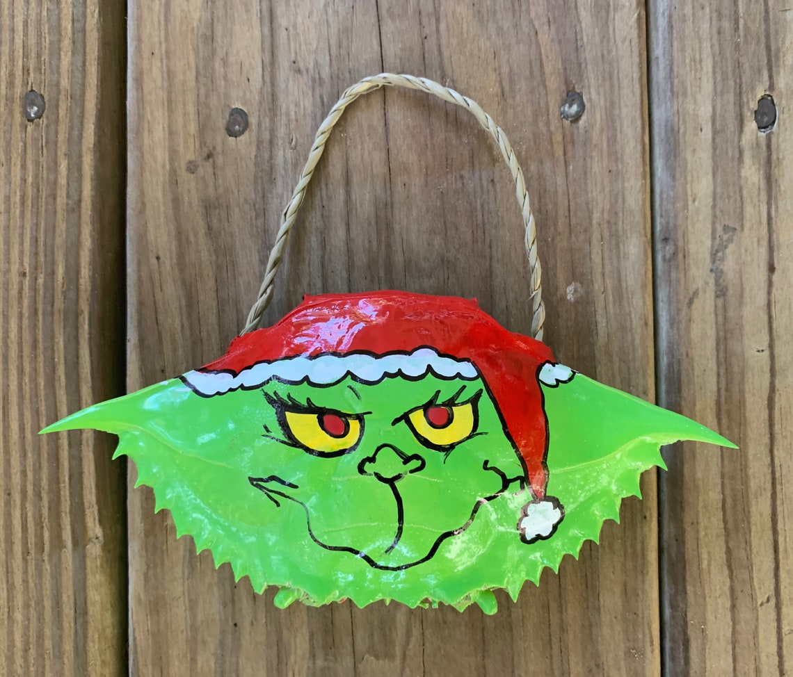 Hand Painted the Grinch Crab Shell Ornament - Etsy