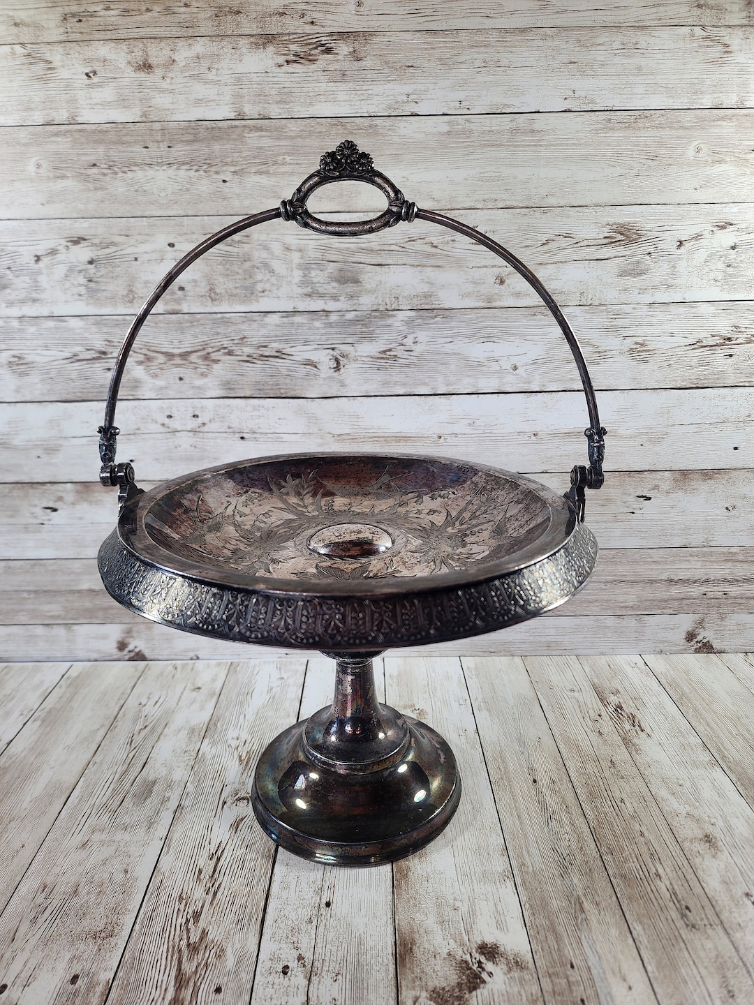 Meriden Quadruple Silverplate Hummingbird Brides Plate Wedding Basket ...