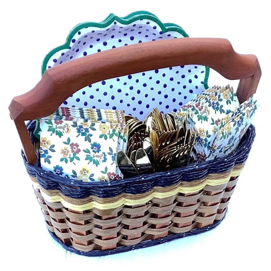 Picnic Party Basket - Etsy