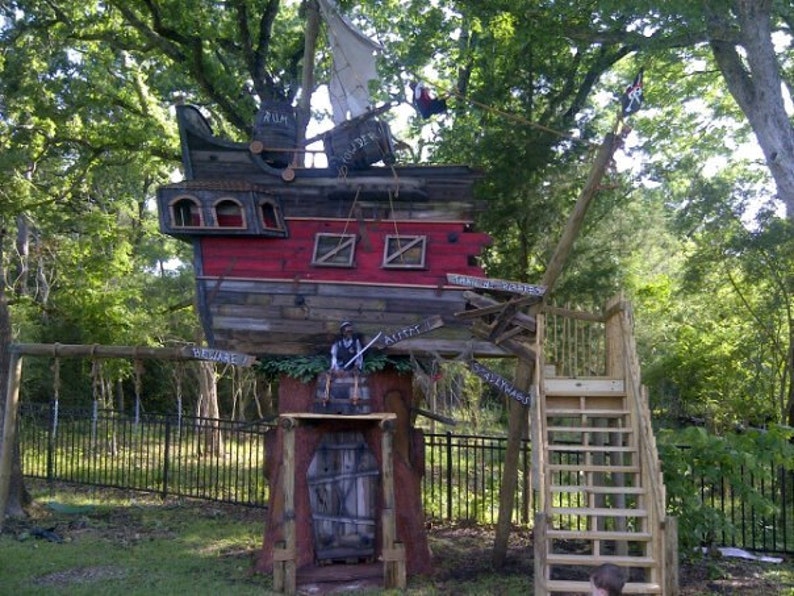 Pirate Tree House - Etsy